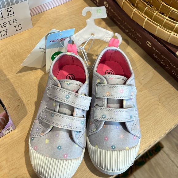 Cat & Jack | Shoes | Cat And Jack Gray Shoe With Multicolor Little ...